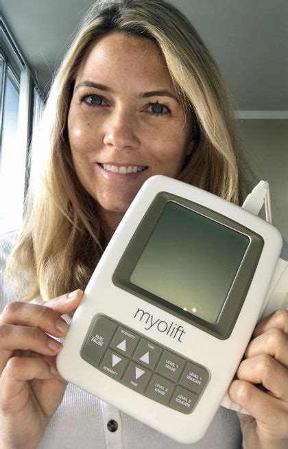 Myolift Mini Microcurrent Device Microcurrent Hooded Eyes Skincare