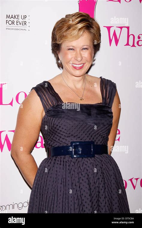 Who Does Yeardley Smith Voice In The Simpsons