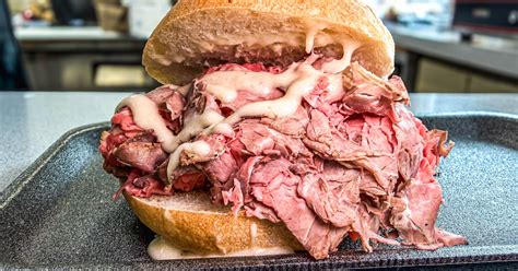 Syracuse Sandwiches Mazzyes Turns Beef On Weck Into A 5 Day Project