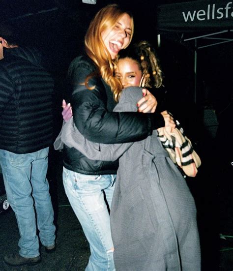 Pin By Bibi On Tyla Singer Single Women Gorgeous Girls