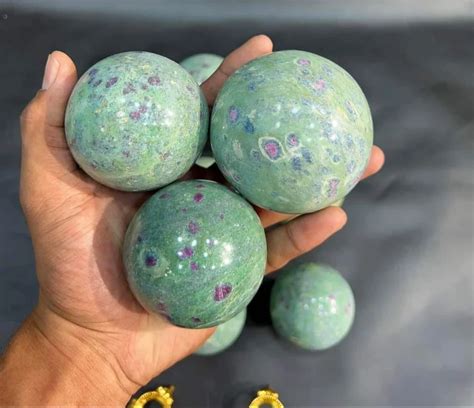 Wholesale Ruby Fuchsite Gemstone Spheres At ₹ 2200kg In Khambhat Id 2852805966388