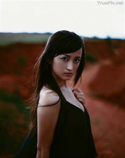 Japanese Model Ayaka Komatsu 小松彩夏 110 Pictures