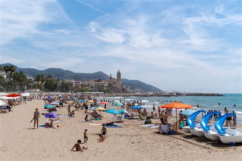 15 Best Places To Visit In Catalonia 🇪🇸