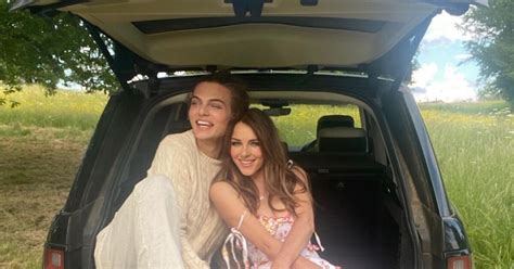El Hijo De Elizabeth Hurley Es Excluido De La Herencia Millonaria De Su