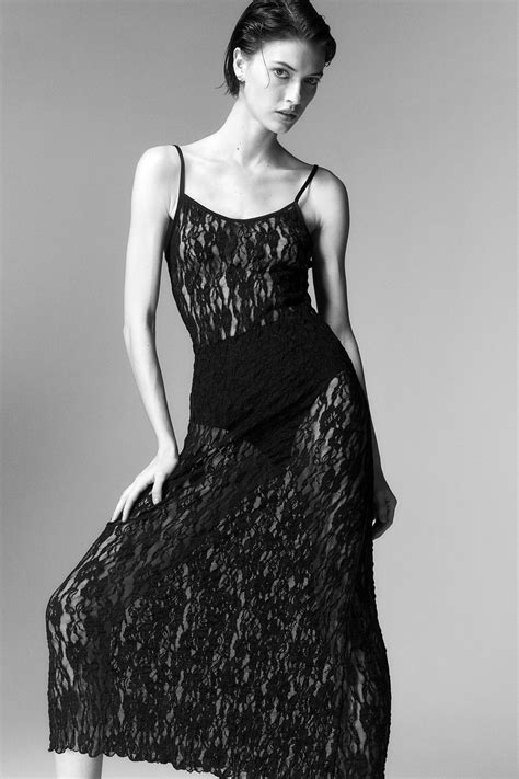 Kate Moss Wore A Sheer Lace Dress To Her 50th Birthday Party Who What Wear