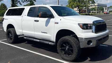 Toyota Tundra 2nd Gen Market Classic Com