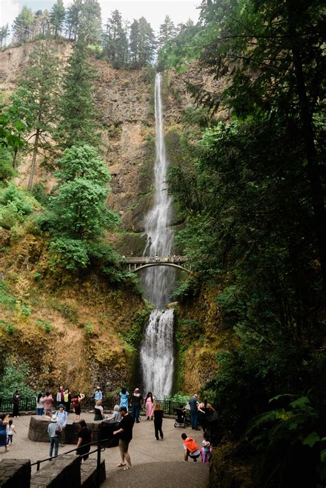 How To Visit Oregons Famous Multnomah Falls Chris And Sara