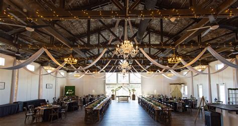 Wedding Venues Near Me Barn 60 Photos