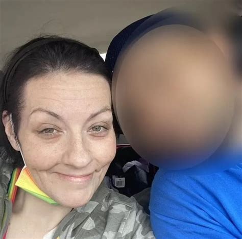 Kocasının Telefonundaki Mesajları Görünce Yıkıldı Çirkin Yavru Kadın Gebelik Yemek Tarifleri