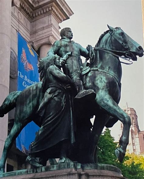 Pin By Dennis Brescoll On Sculptures And Statues Photographed Statue