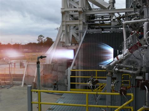 Nasa Commercial Crew Partner Blue Origin Completes Rocket Engine Thrust Chamber Test Blue Origin