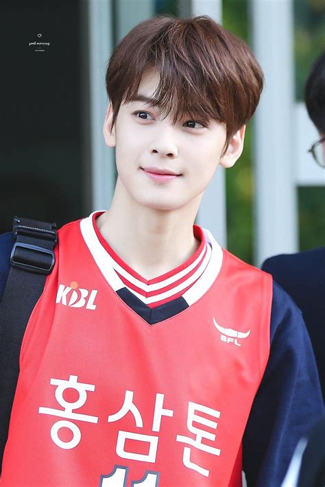 Eunwoo Astro 한국 배우 배우 차차
