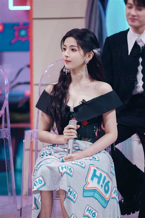 明星小花园 On Twitter 超越妹妹好榨，这布真碍事🥵