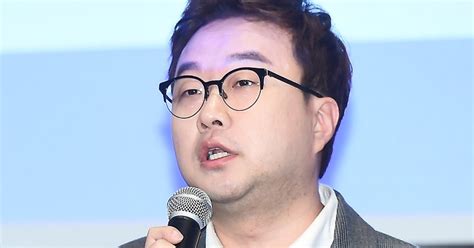 박휘순 웃음기 뺀 진행 엑s Hd포토