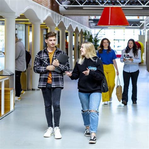 Hands On Learning Real World Business Experience At Isb