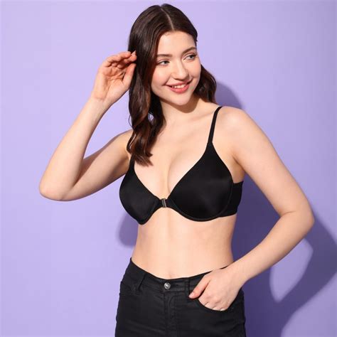A Complete Guide To T Shirt Bras T Shirt Bra 1o1