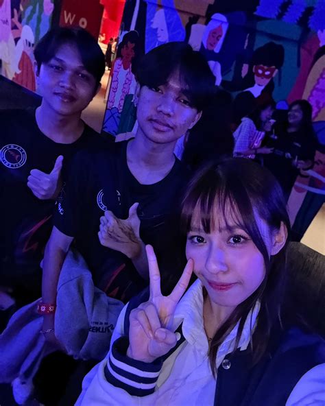 Renarin Renarin Added A New Photo