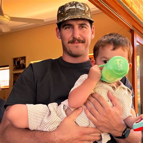 Chillinit420 Chillinit420 Added A New Photo