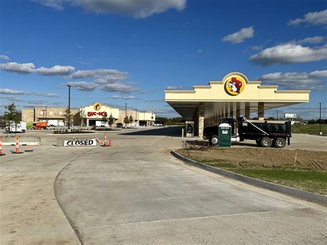 5 Things To Know About Buc Ees Opening In Springfield