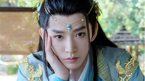 Dulu Bad Boy Kini Soft Boy Perjalanan Gaya Deng Wei Yang Bikin Pangling