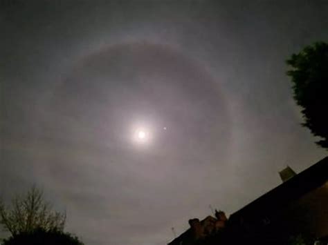 Lunar Halo Met Office Explains Why Moon Over Derby Had A Halo At The