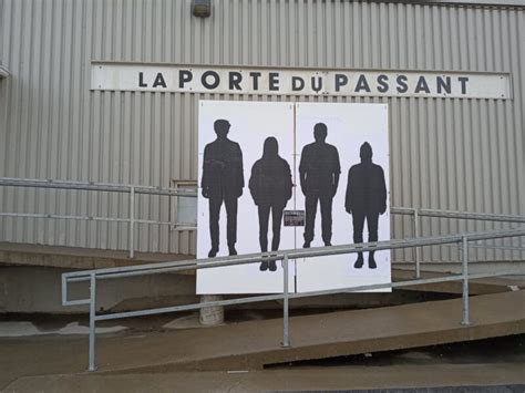 Une œuvre à La Porte Du Passant Pour Sensib Journal Les 2 Rives