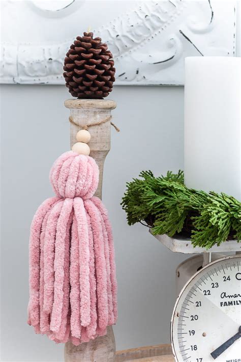 How To Make Velvet Yarn Tassels Diy Beautify Creating Beauty At Home