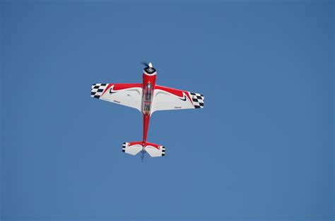 무료 이미지 파리 비행기 항공기 모델 차량 공기 호스 장난감 낙하산 글라이더 에어 스포츠 에어쇼 공군