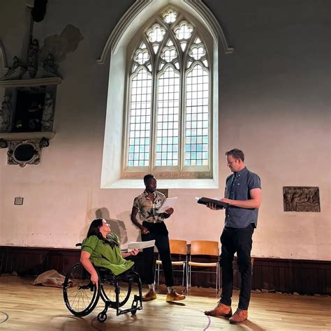 About — Beth Flintoff