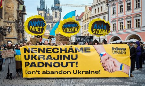 Hlas Ukrajiny Ngo Brand Identity Daria Ostapenko Daria Ostapenko