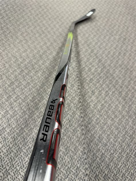 Bauer Hyperlite 2 55 Flex P28 Curve Right Hand Stick Sidelineswap