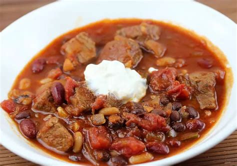Slow Cooker Beef And Three Bean Chili Recipe Cullys Kitchen