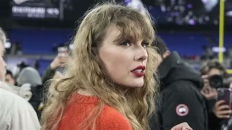 Taylor Swift Heartbroken As Shes Forced To Deal With Unhinged
