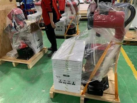 Black Automatic Robotic Arm Servo Number Of Axes At Best Price In Chennai