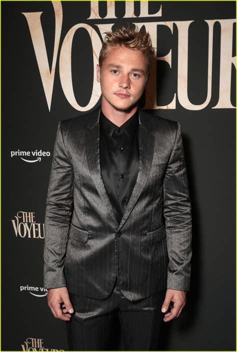 Full Sized Photo Of Sydney Sweeney Justice Smith The Voyeurs Premiere