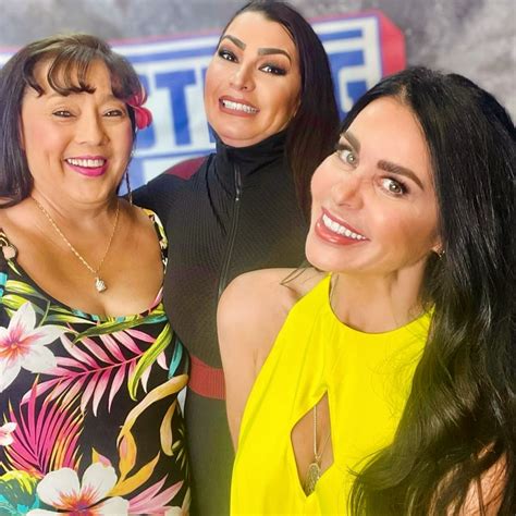 Lisa Marie Varon Reallisamarie • Instagram Photos And Videos