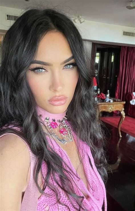 Megan Fox Just Wore A Pink Knit Crop Top And Miniskirt Set To A Machine Gun Kelly Concert—see