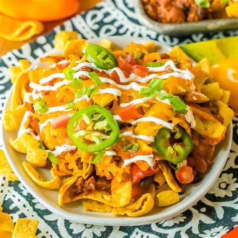 Easy Crock Pot Frito Chili Pie