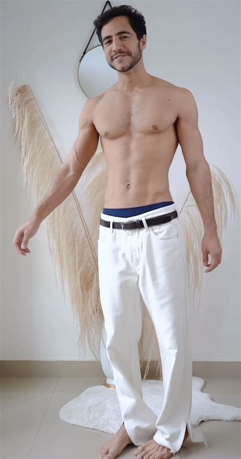 Matheus Lisboas Feet