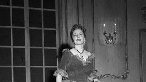 Lillian Gobitas Klose Refused To Say Pledge Of Allegiance Dies At 90