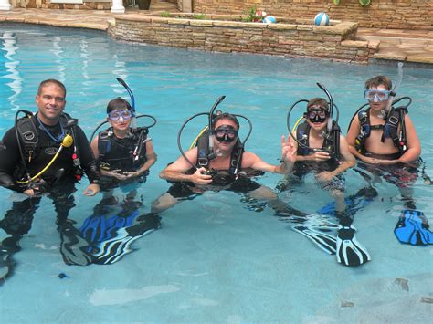 Sept 4 2013 Open Water Diver Class Part 1 Pool