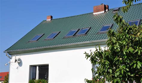 Dachsanierung Metalldachpfannen Sind Ideal Für Wenig Belastbare Dächer