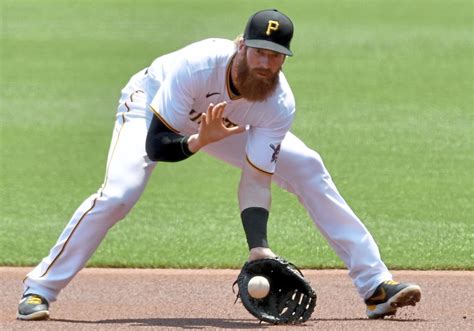 Former Pirate Colin Moran Enjoying Life With Division Rival Cincinnati