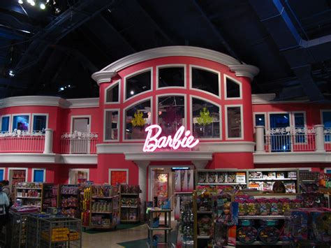 Toys R Us Times Square A “must See” While Visiting New York City With
