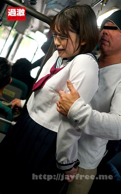 [nhdtb 75802] 満員バスで背後から制服越しにねっとり乳揉み痴 され腰をクネらせ感じまくる巨乳女子 生18 推定gカップ