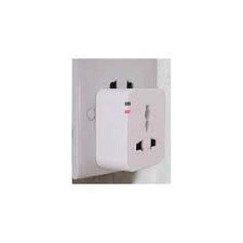 220 Volt Square Polycarbonate 5 Pin Electric Socket Thickness 30 Mm