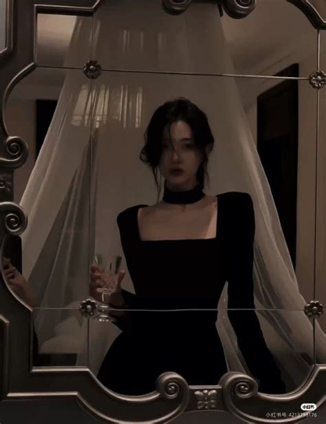 Pin By Borntodie On 21 Dark Feminine Aesthetic Feminine Aesthetic Poses