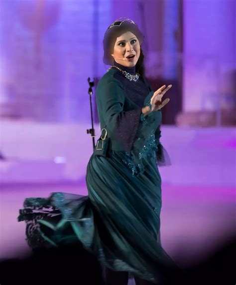 رقص منشوری همسر همایون شجریان لو رفت لباس مجلسی گران قیمت سحر دولتشاهی عکس