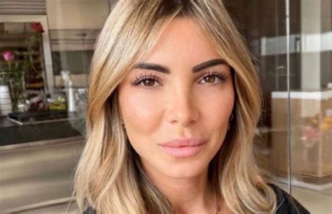 Lo Sconcertante Sfogo Di Noemi Bocchi Soffro Di Una Malattia Arriva