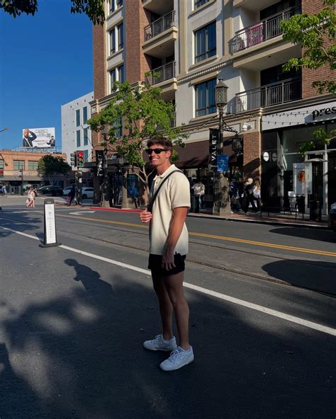 Britton Moore Brittonmoore • Instagram Photos And Videos